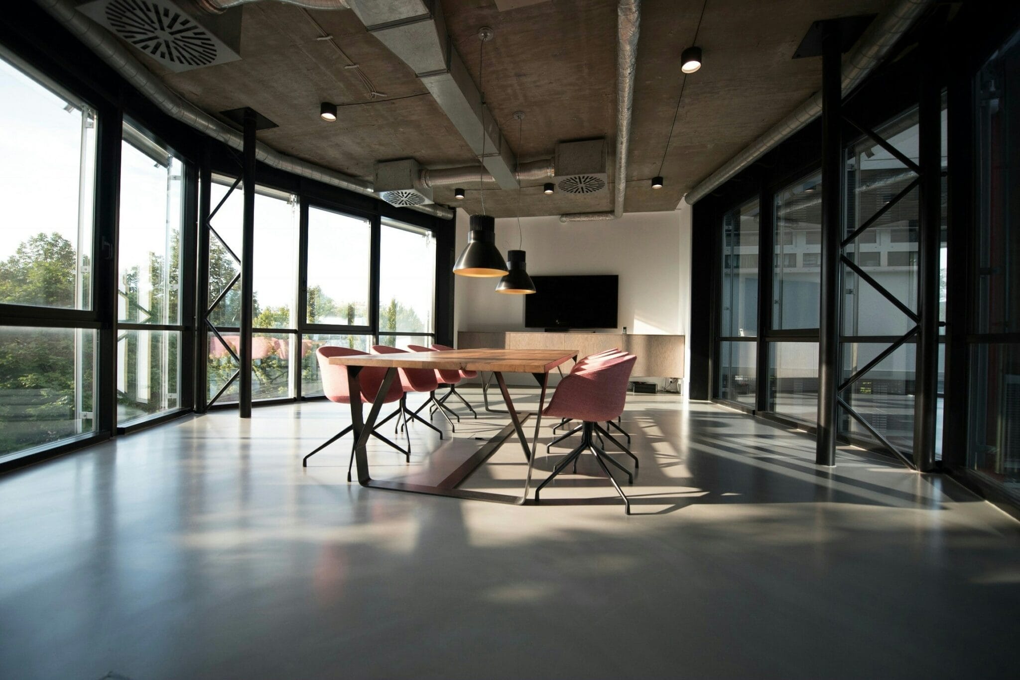 4 Meeting Room Layouts for Different Work Styles