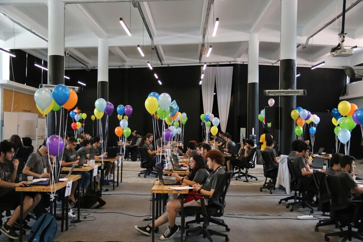 9 Workplace Trends That Will Define the Future of Work
